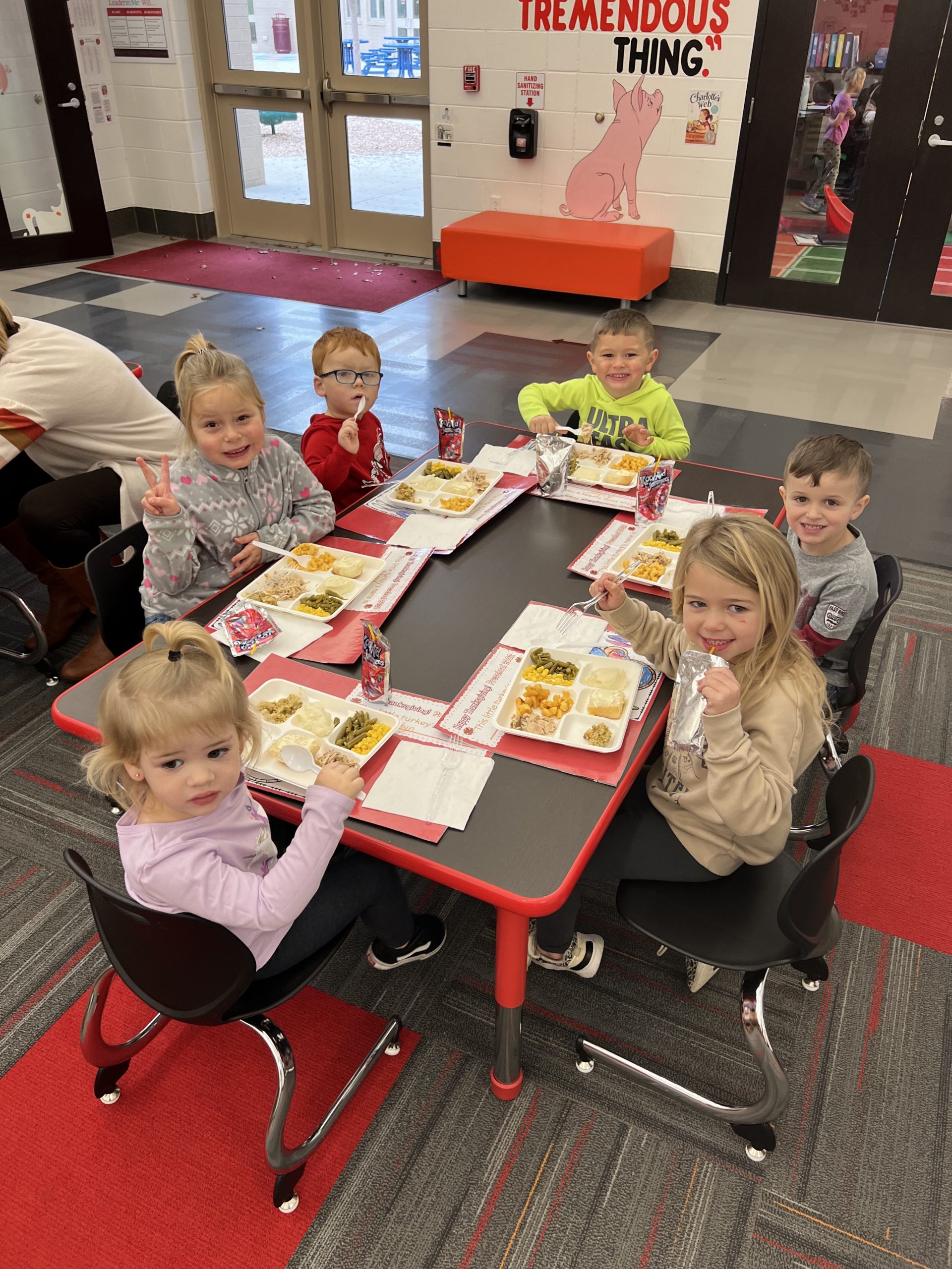 Preschool hosts Thanksgiving feast – Kenton City Schools